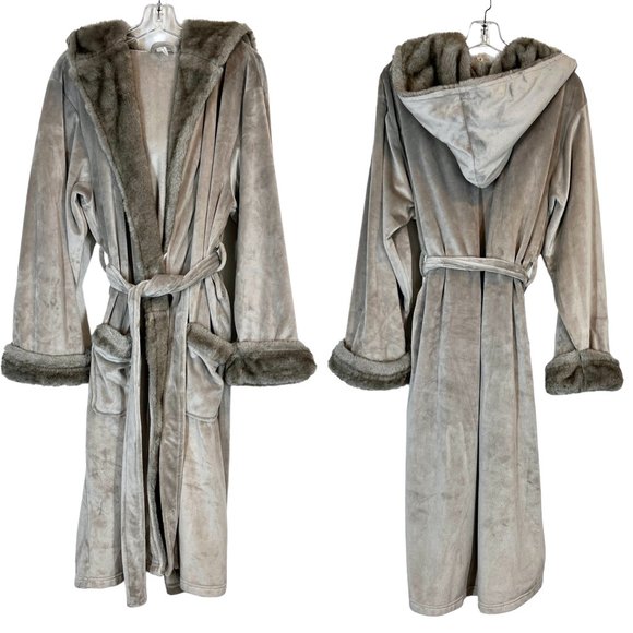Pottery Barn | Intimates & Sleepwear | Pottery Plush Robe Barn Beige ...